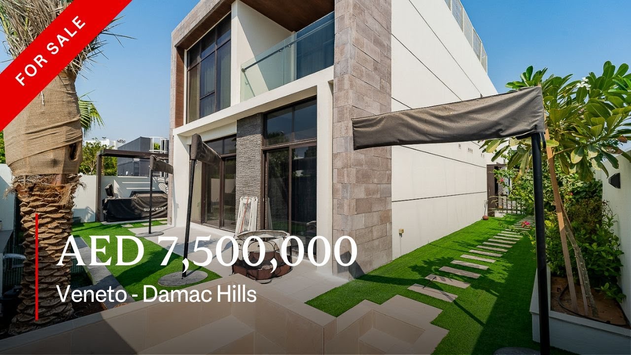 Exquisite 5-Bedroom Single Row Townhouse With Landscaped Garden in ...