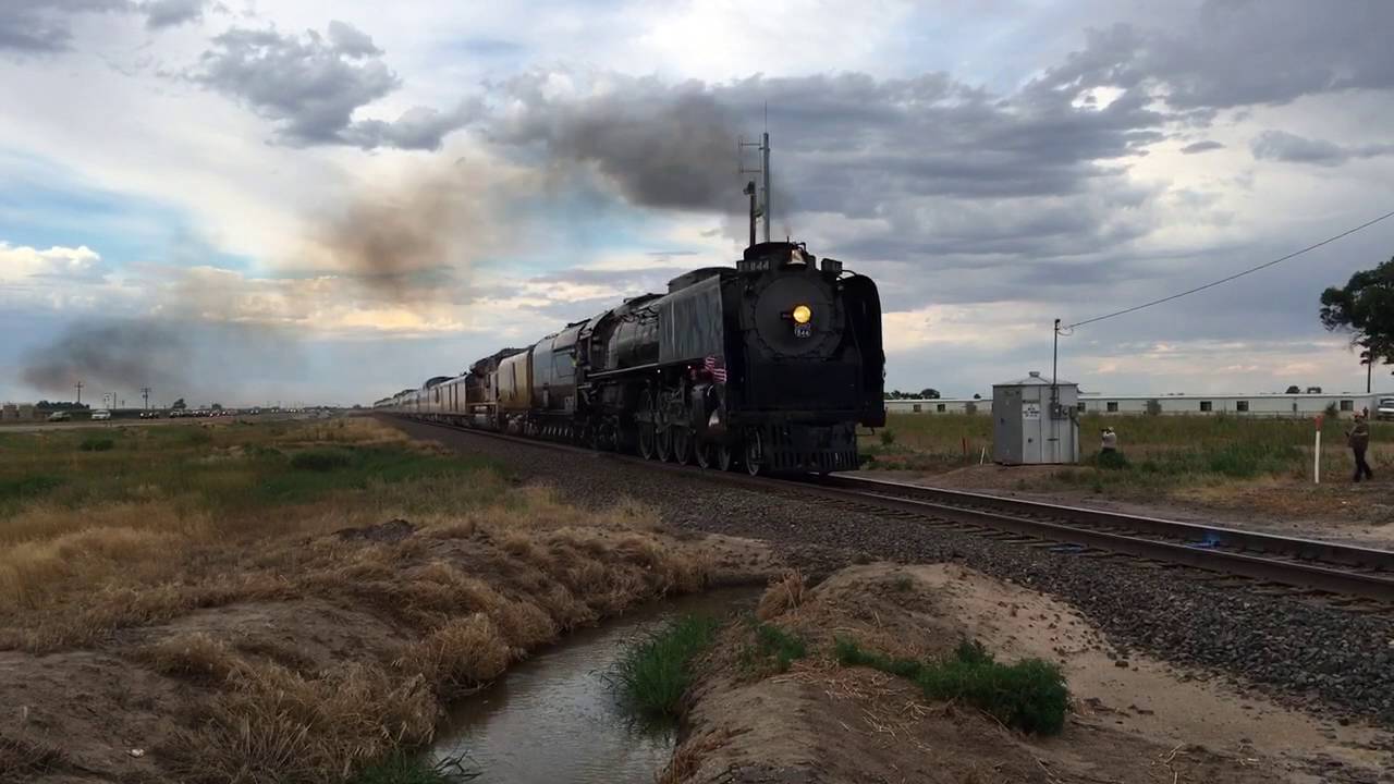UP 844 Highball - YouTube