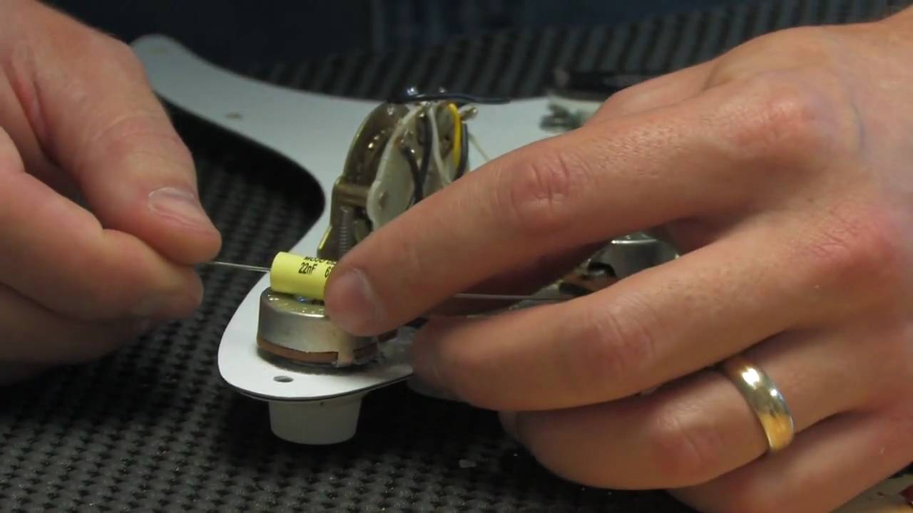 Mojo Techtorials - Capacitor and Volume Mod upgrades - YouTube