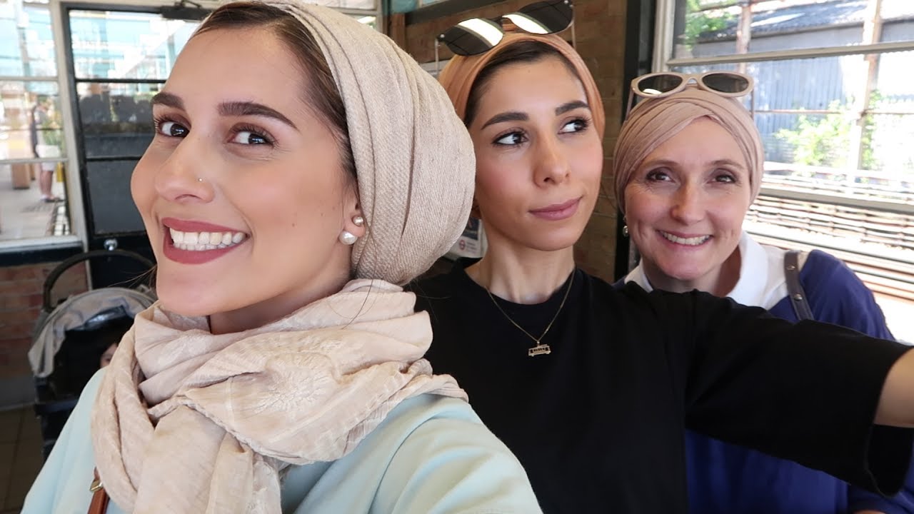 RamaVlog Day 15 - FAMILY OF BLOGGERS! - YouTube