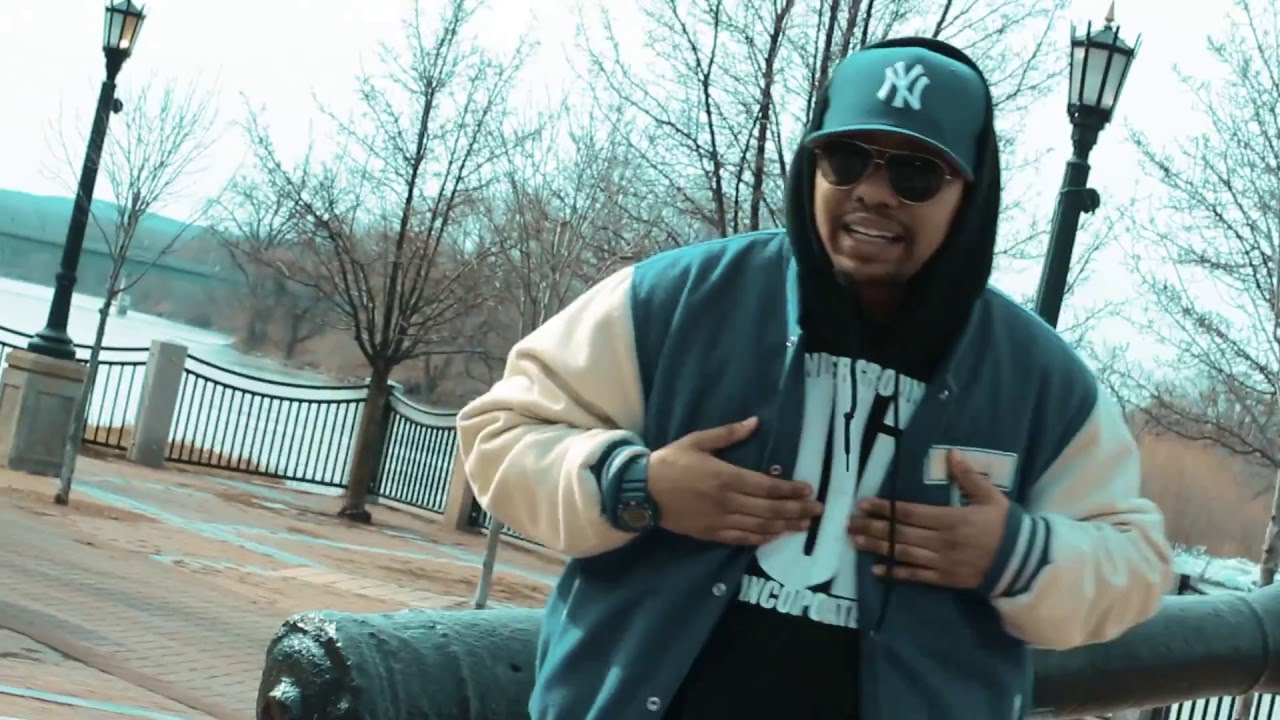 Mark Daniel Let's Work (OFFICIAL VIDEO) - YouTube