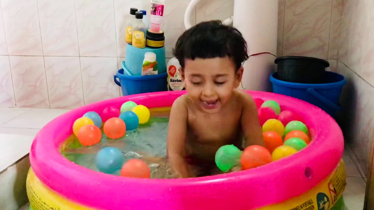 Baby bath swimming video, Kids will have a lot of fun watching it ...