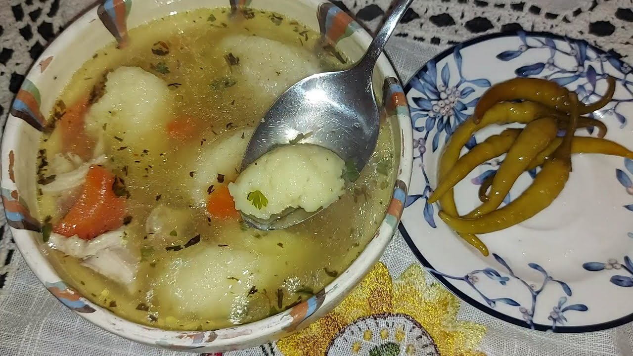 Supa de galuste de gris cu pui - YouTube