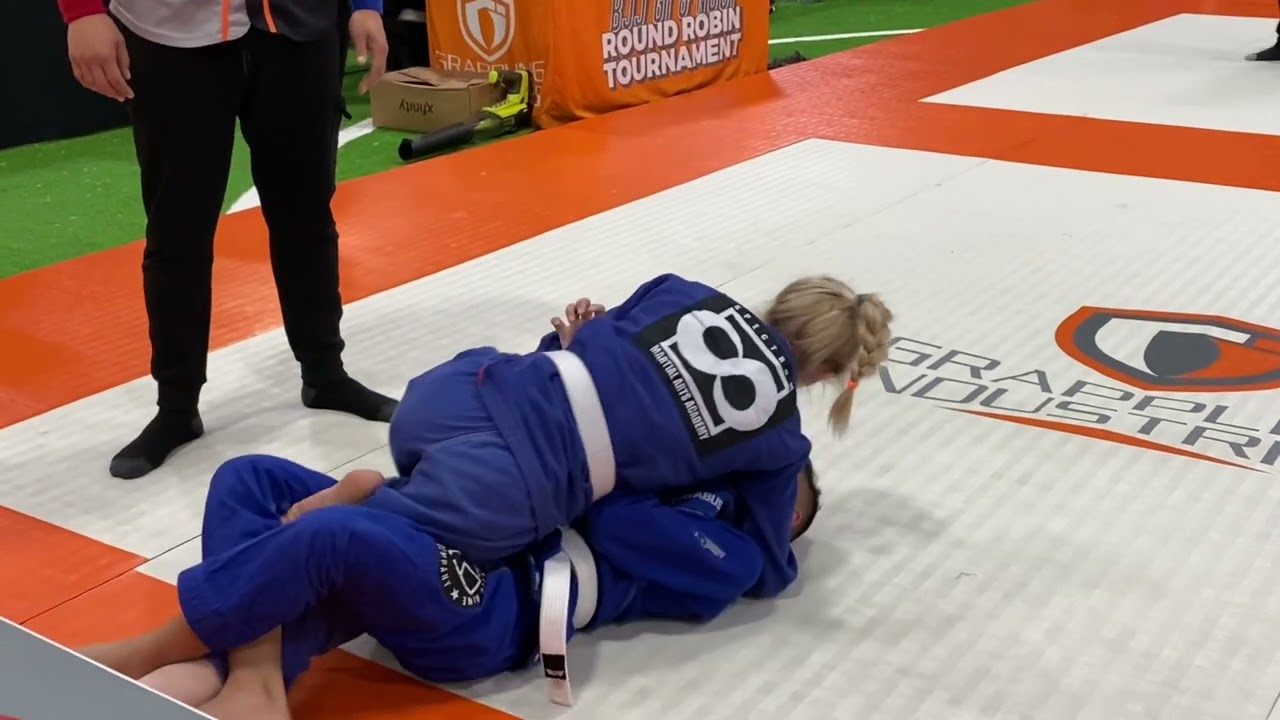 Kylie W by points - YouTube