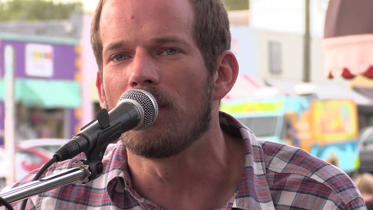 Joey Plunkett at Sneaky Beans (08) - YouTube