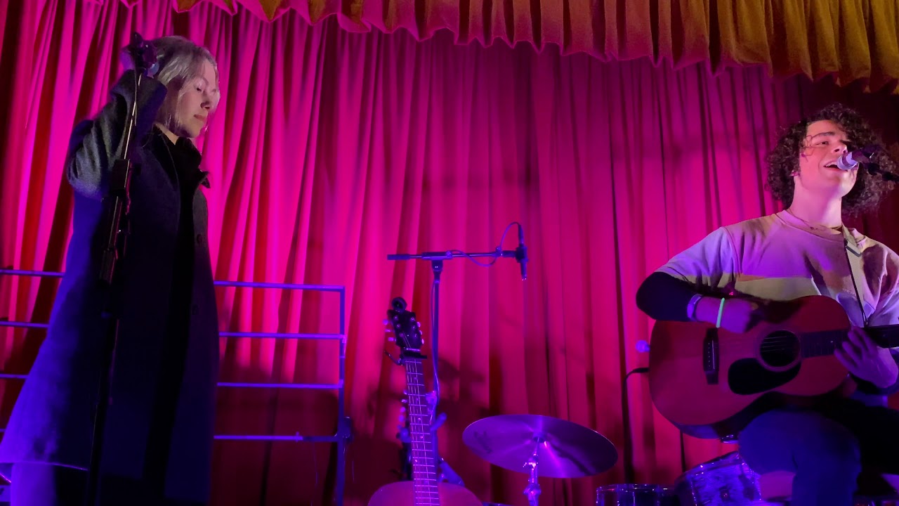 Charlie Hickey (w/ Phoebe Bridgers) - Ten Feet Tall [Live] - YouTube