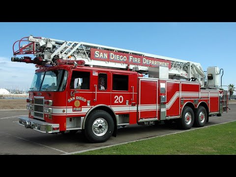 VERY LOUD Fire Truck - YouTube