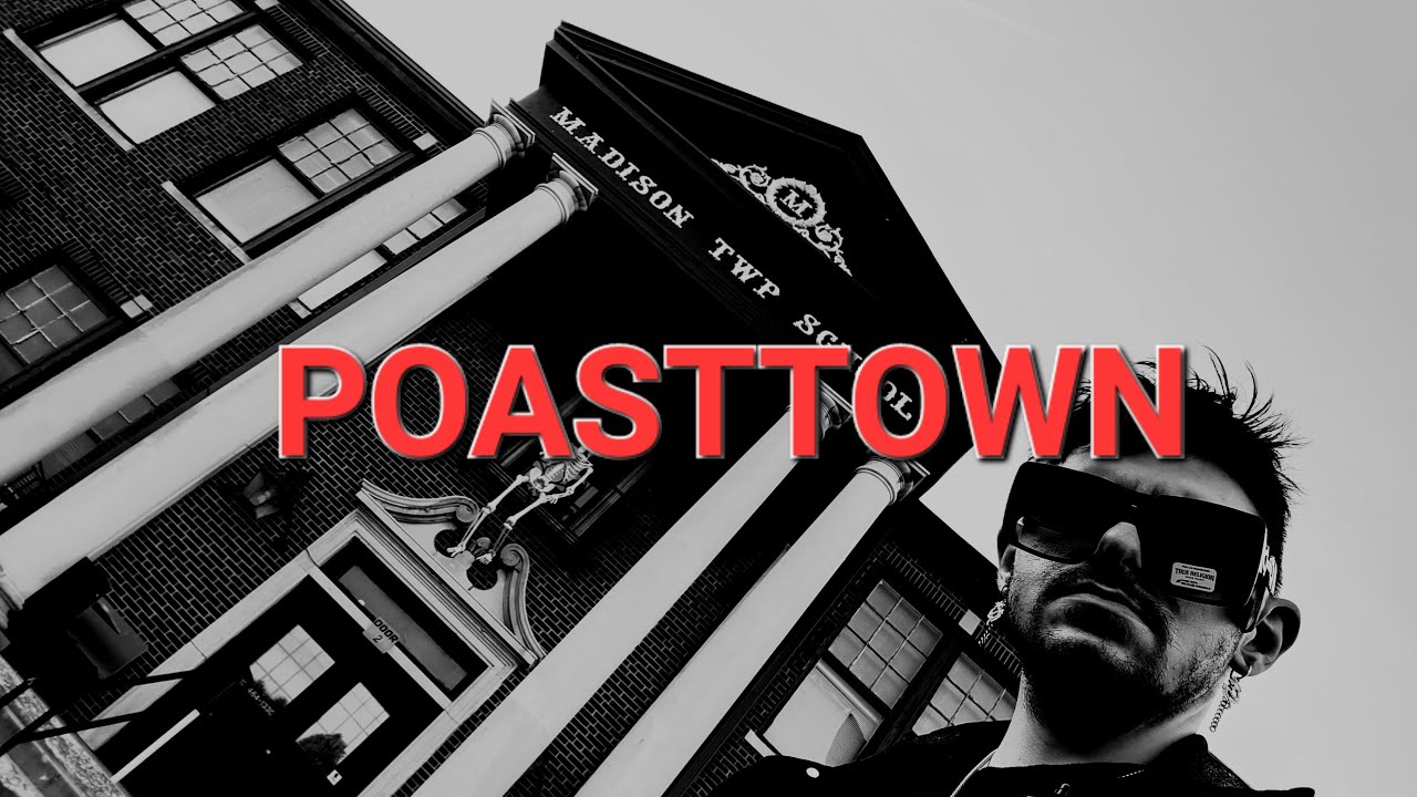 INTENSE GHOST HUNTING LIVE - POASTTOWN - YouTube