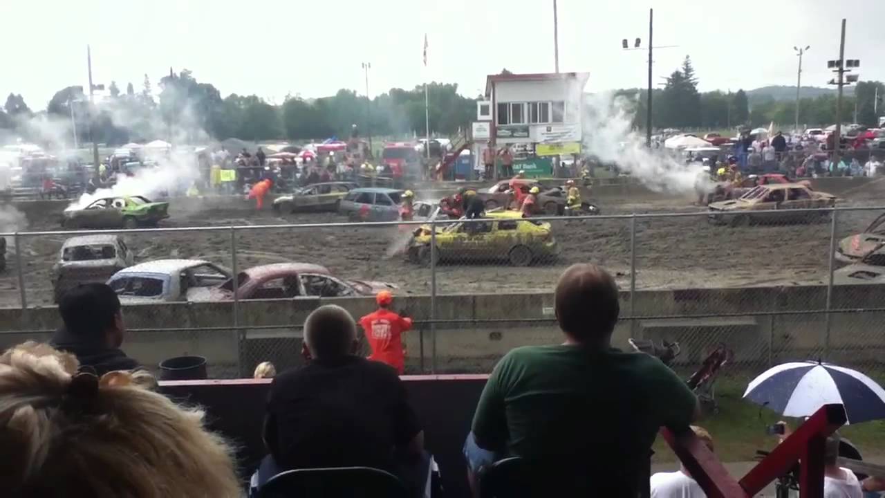 Demo derby fire - YouTube
