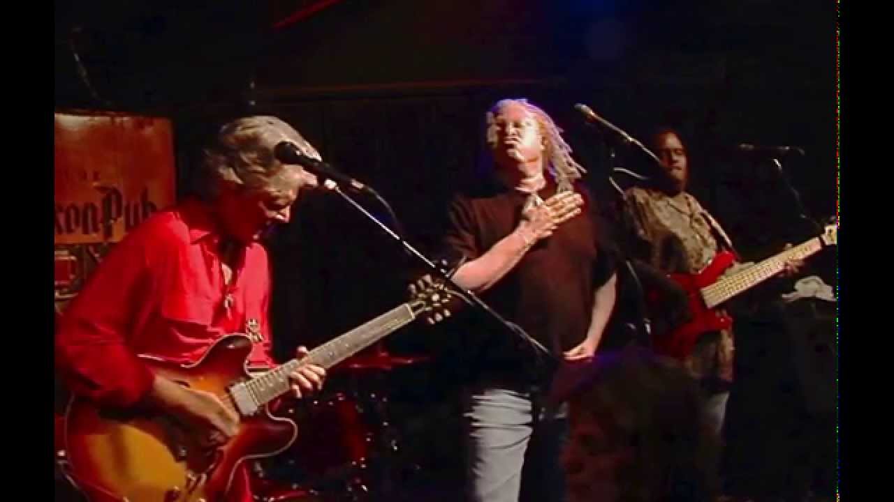 Stephen Bruton Saxon 2005 - YouTube