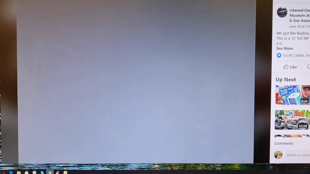 Flashing video on a Facebook group - YouTube