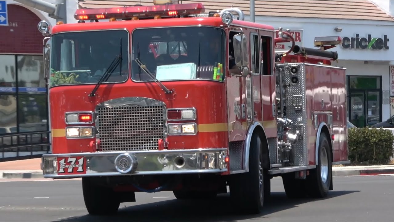 LACoFD Squad 171 & Engine 171 reserve Responding - YouTube