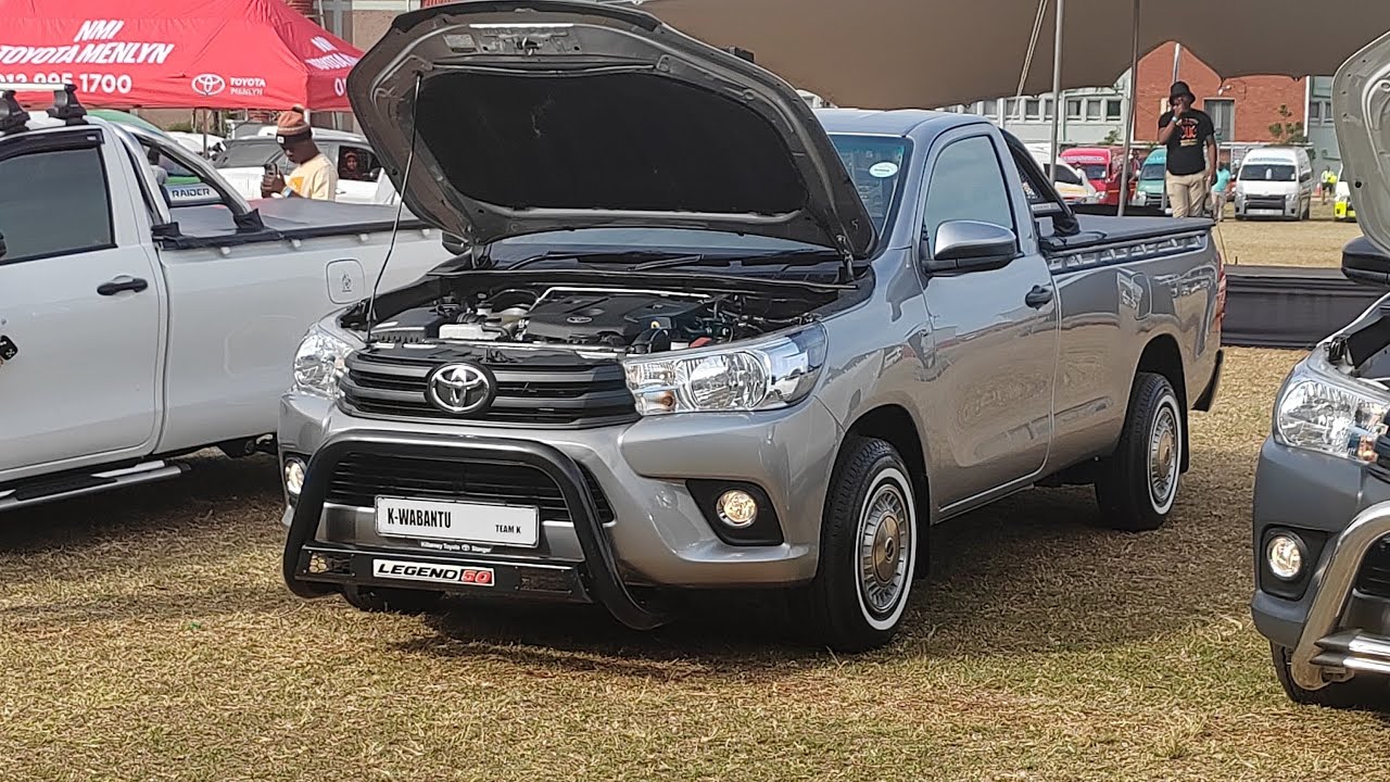 Umdlalo Wamanzi Curries Fountain - YouTube