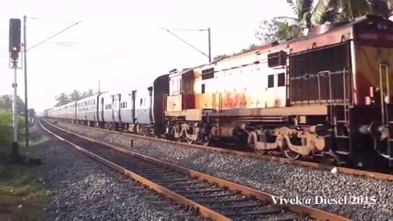 WDM3A Twins starts for the battle - YouTube