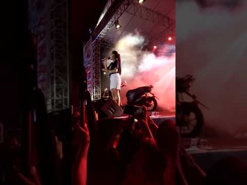 Nella kharisma live alun alun sragen  Satu nama tetap dihati