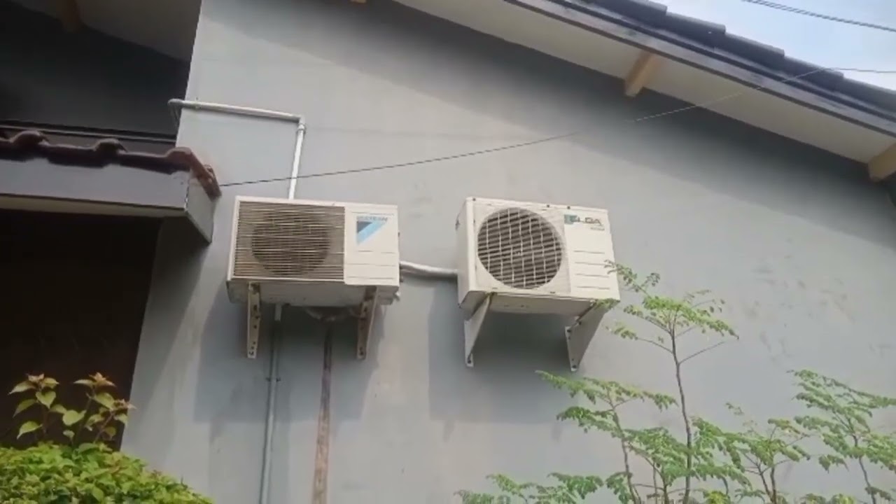 OUTDOOR AC DAIKIN dan OUTDOOR ELBA - YouTube
