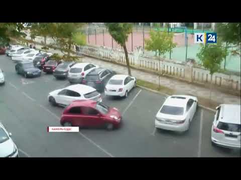 Park yeri uğruna kaza yapan kadın sürücüler.
