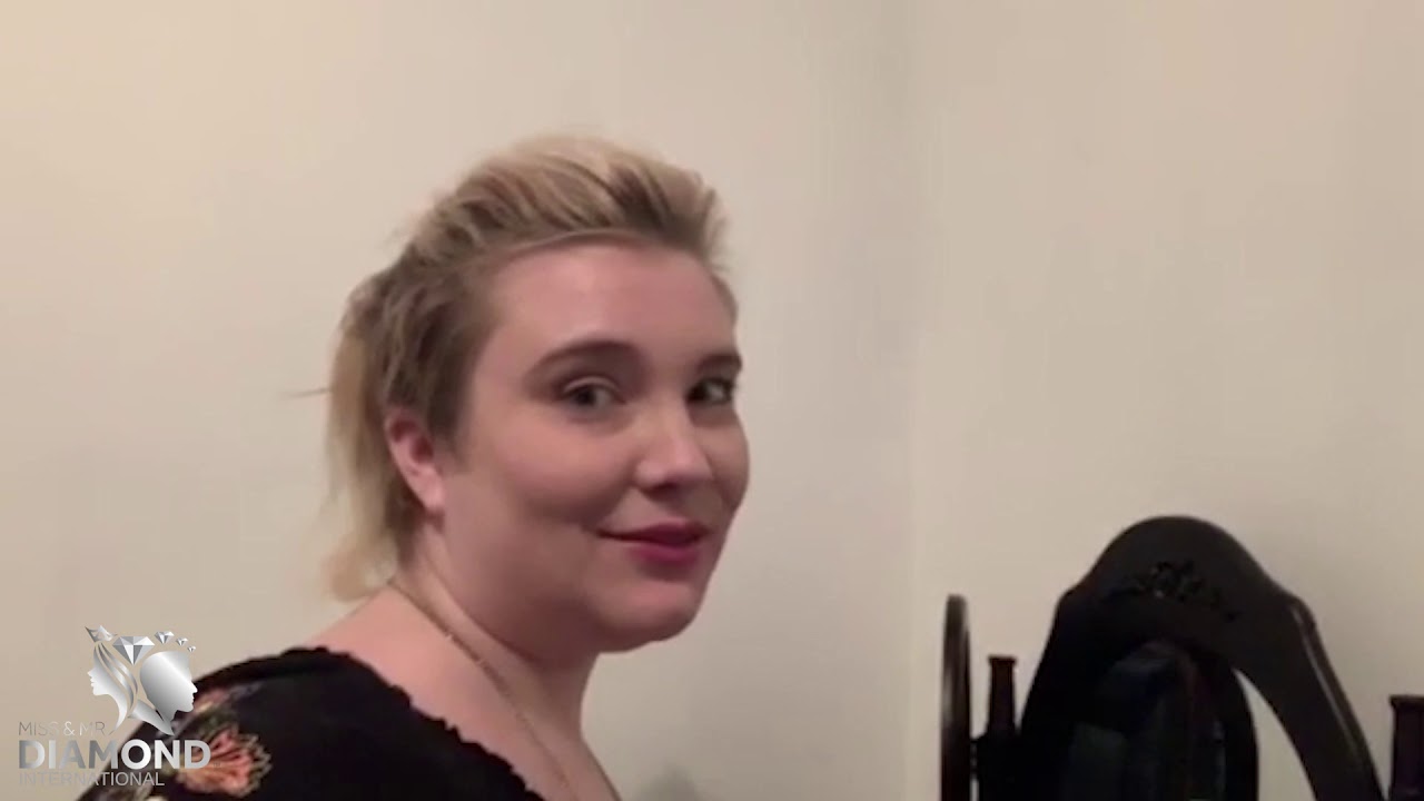 Introduction video for Classic finalist Elyse - YouTube