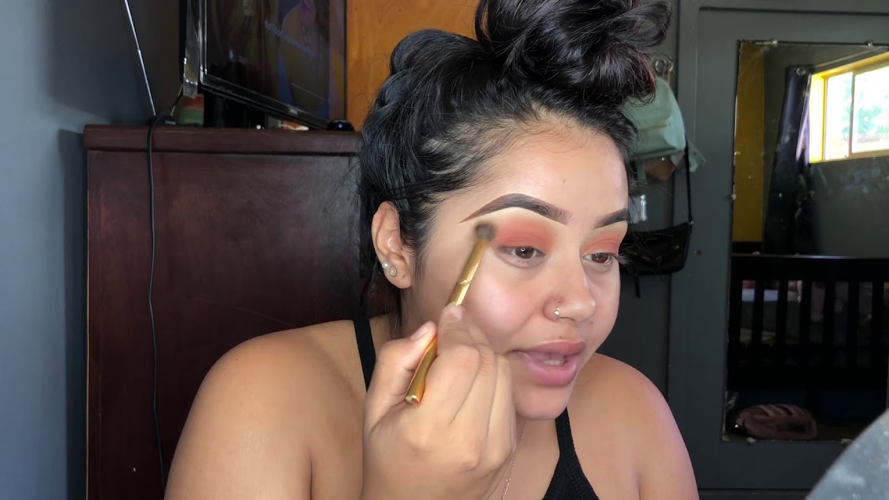 CUTE SIMPLE EYE TUTORIAL FOR BEGINNERS - YouTube