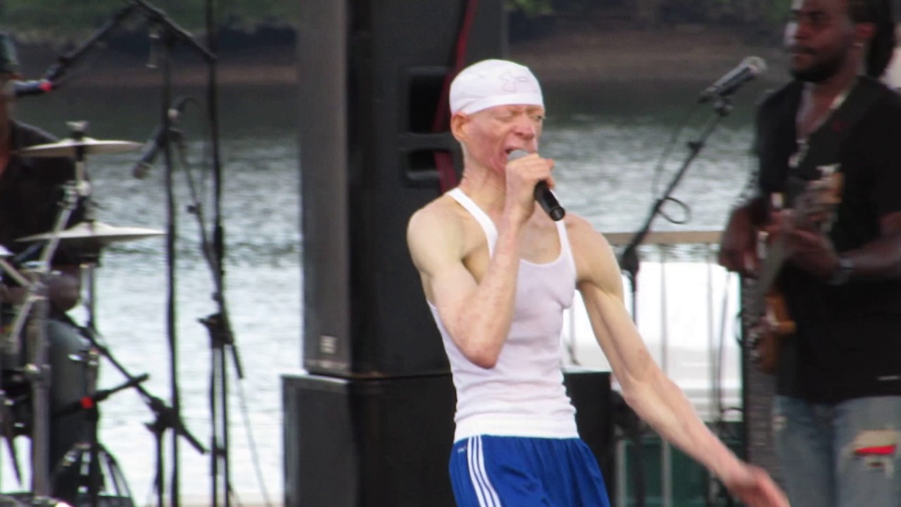 king yellowman and the sagittarius band in concert - YouTube