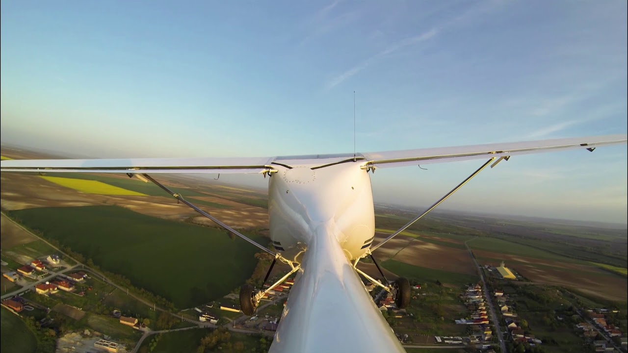 STORCH CL 582 ULTRALIGHT AIRPLANE - Selfie Stick Over Magyaralmás ...