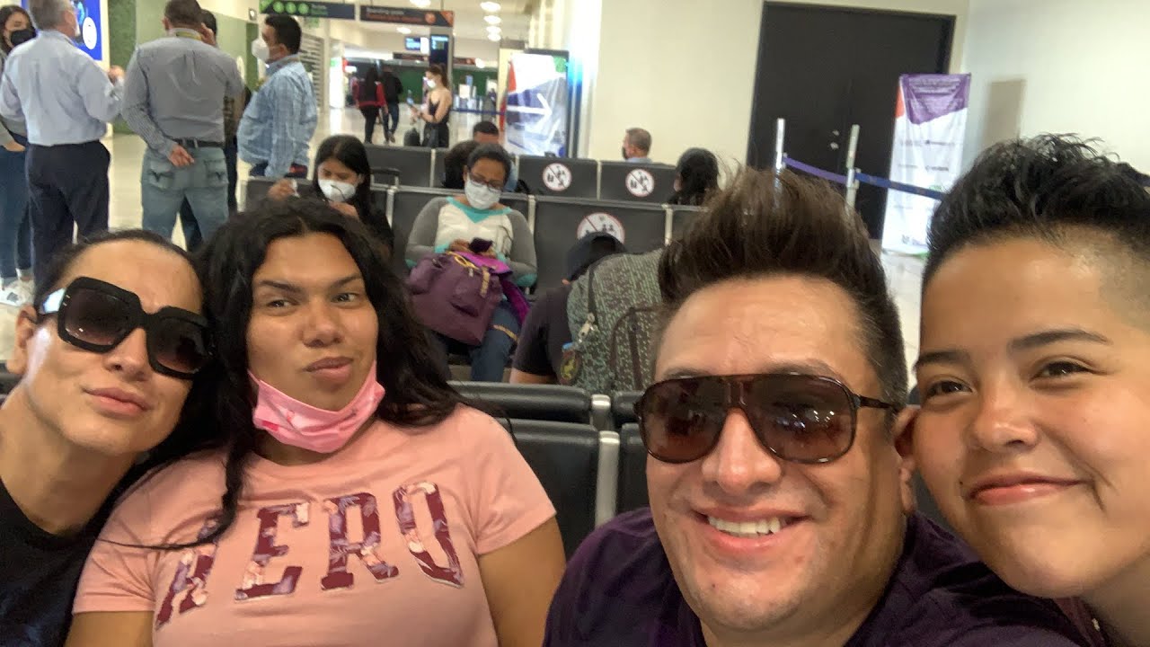 ya estamos aquí en Mexicali Paris elegans Ricky Lips Kimberly La Mas ...