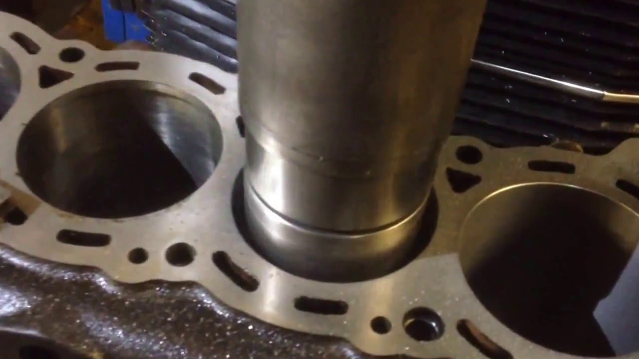 Nissan rb25 det getting a rebore at powermax engineering on our berco ...
