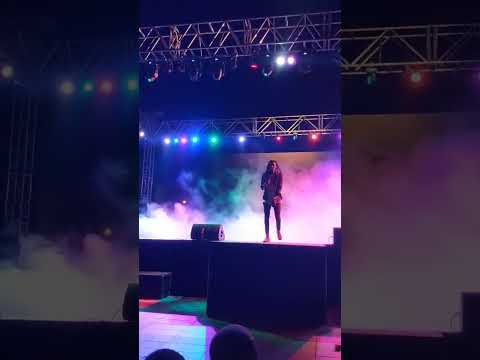 Babis Robane A Bata GE 2020 en concert