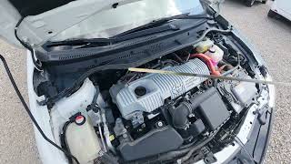 How to check the engine oil level on a Toyota Auris Hybrid