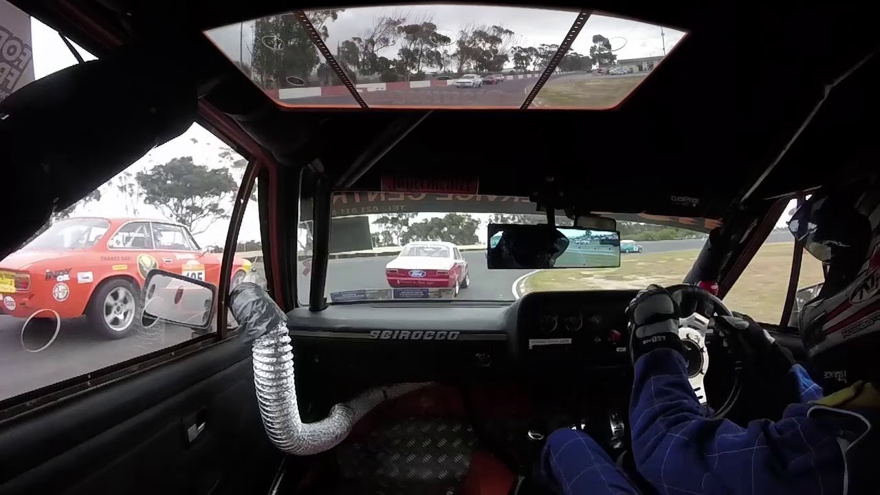 FORD&FRIENDS 2017 RACE 1 - YouTube