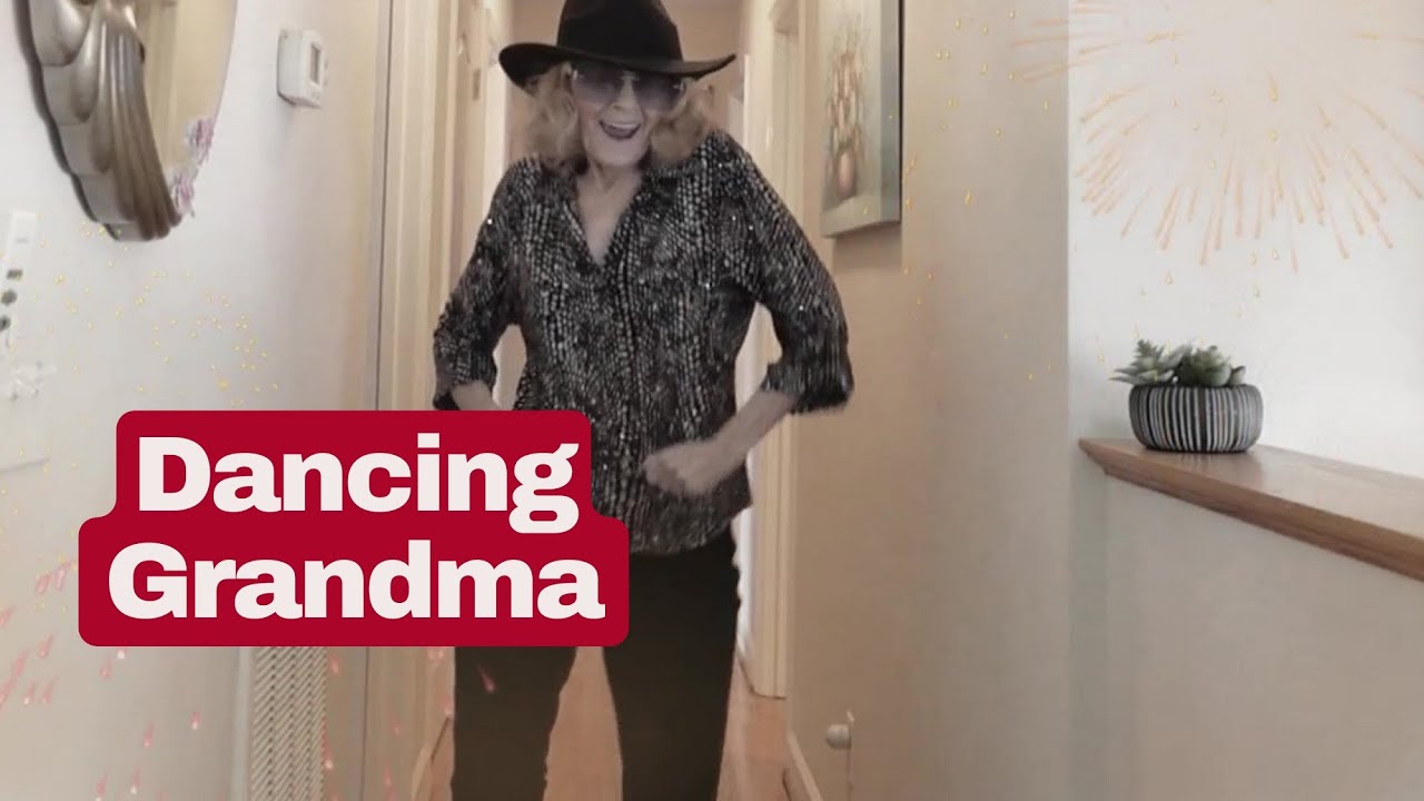 Strutting Into This Week Country Style - YouTube