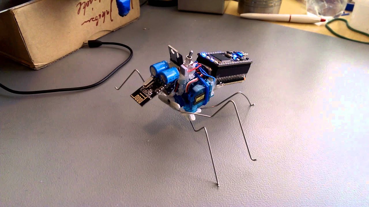 Simple hexapod - YouTube