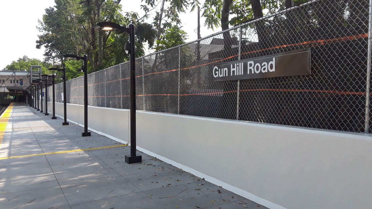 IRT Dyre Avenue Line: The newly reopened Dyre Avenue-bound platform ...