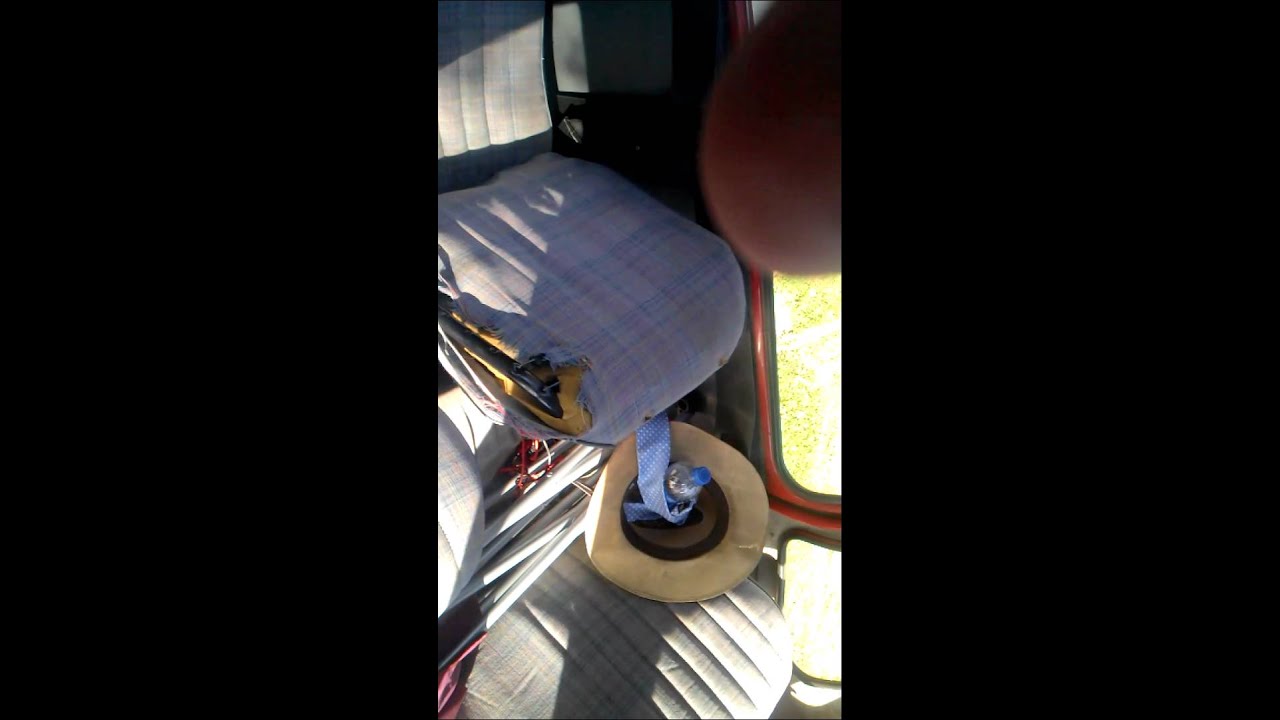 Put citroen 2cv roof back - YouTube