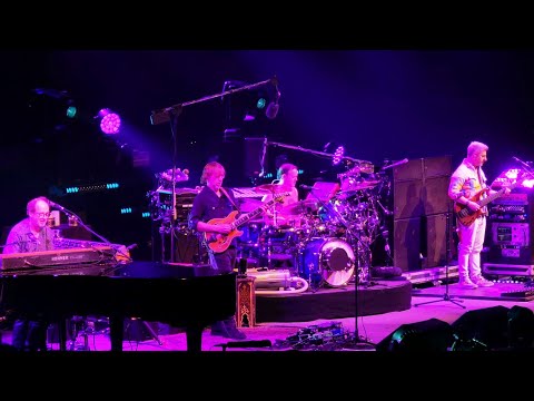 Phish - Fluffhead [Part 1] - 12/29/22 - MSG Night 2 Track 1 - YouTube