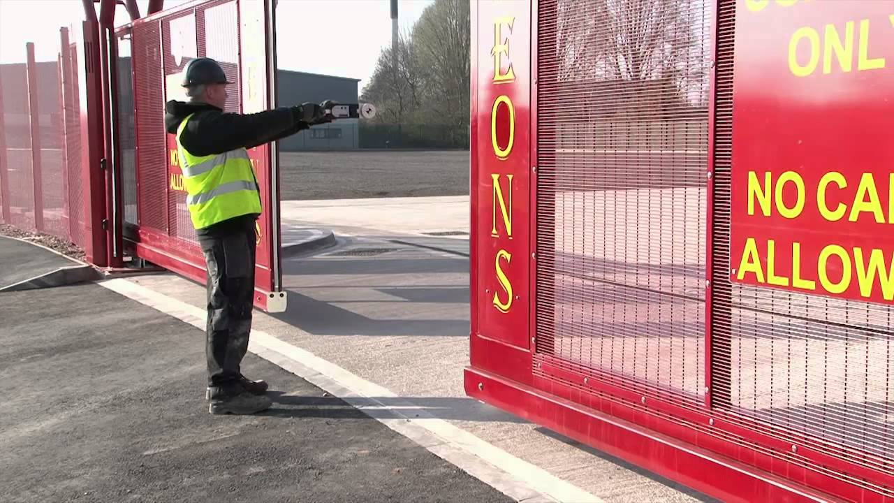 Powered Gates Safety Features - YouTube