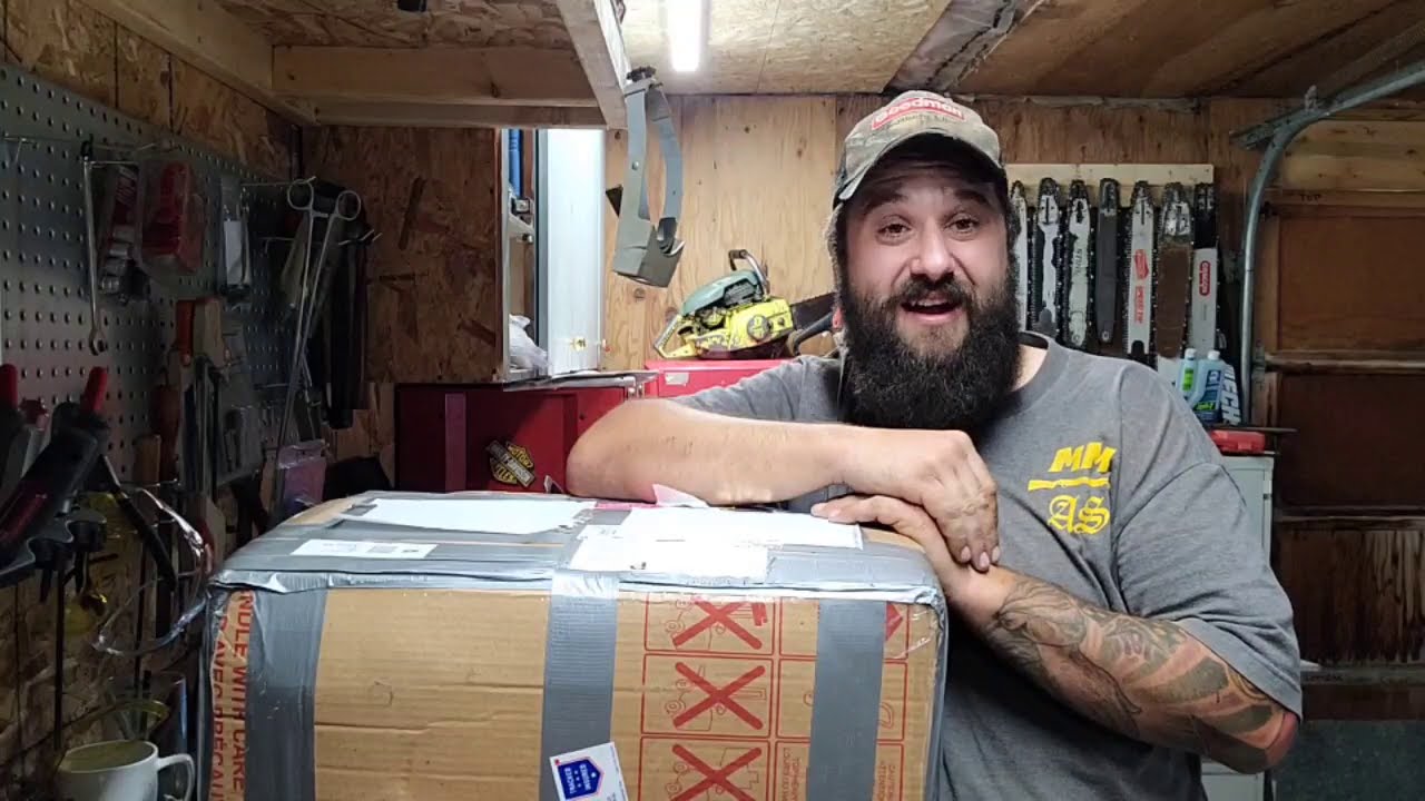 Got a box in the mail!! - YouTube