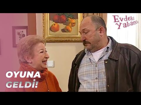 Mehmet, Meliha'yı Dolandırdı!  - Evdeki Yabancı 30.Bölüm