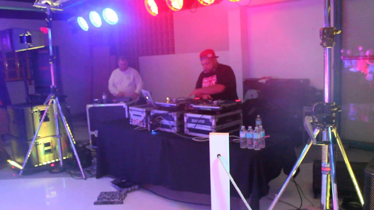 DJ Shub (Dan General) at the GatorRave 2.0 - YouTube