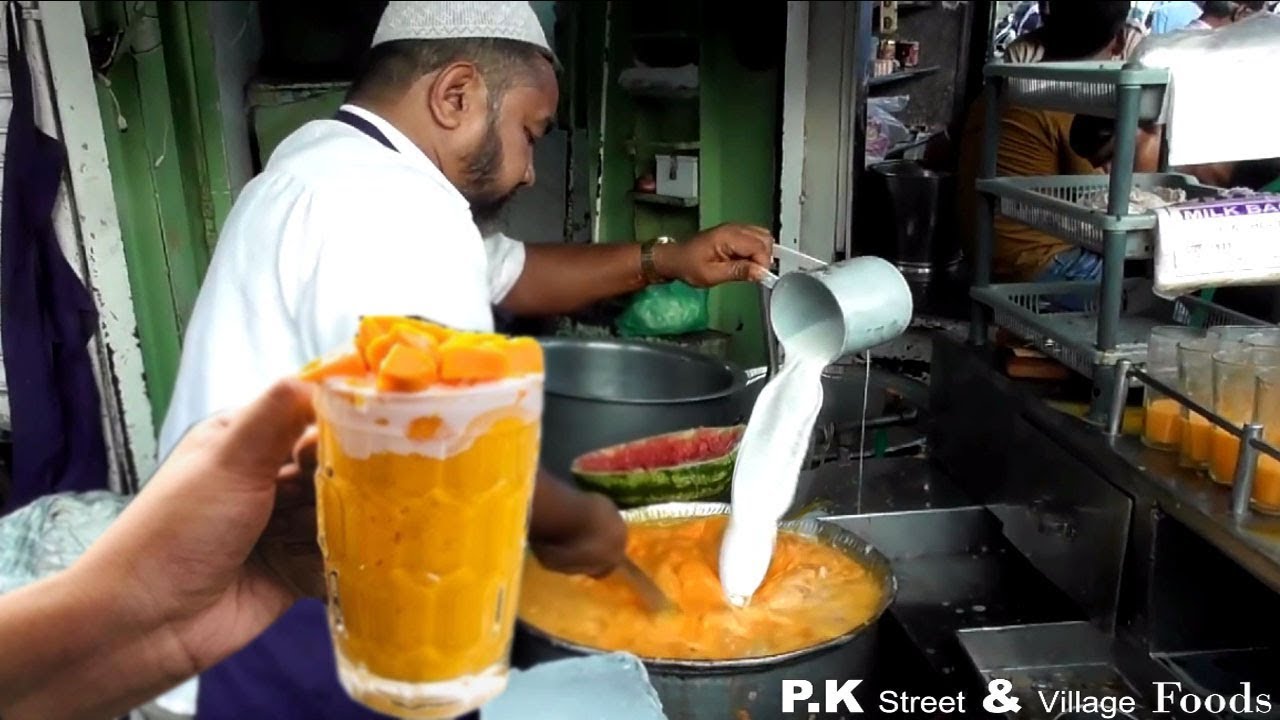 MANGO JUICE | Ice Mango Milk Shake Street Drink Of Karachi Pakistan ...