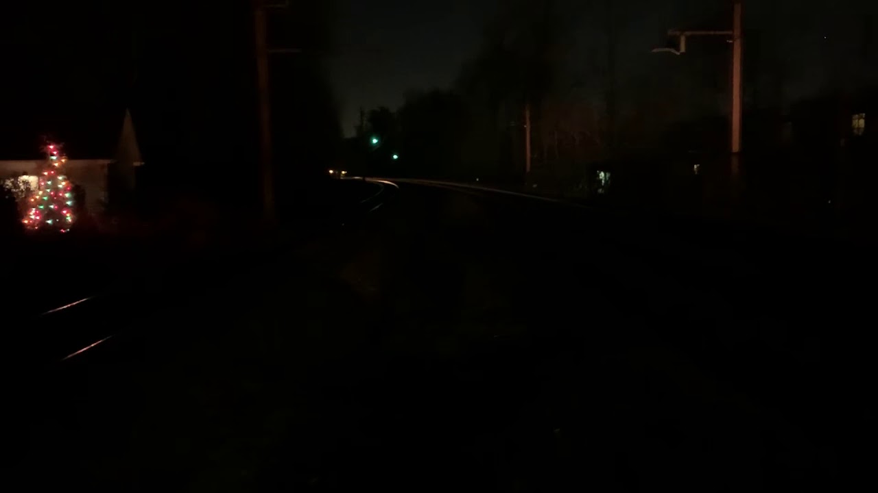 NJTRANSIT train 6933 pulls into Maplewood Station with Alp46 4606 Taken ...