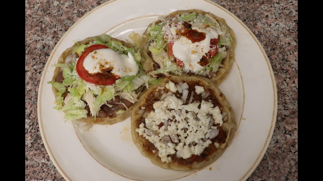 Picaditas vs. Sopes - YouTube