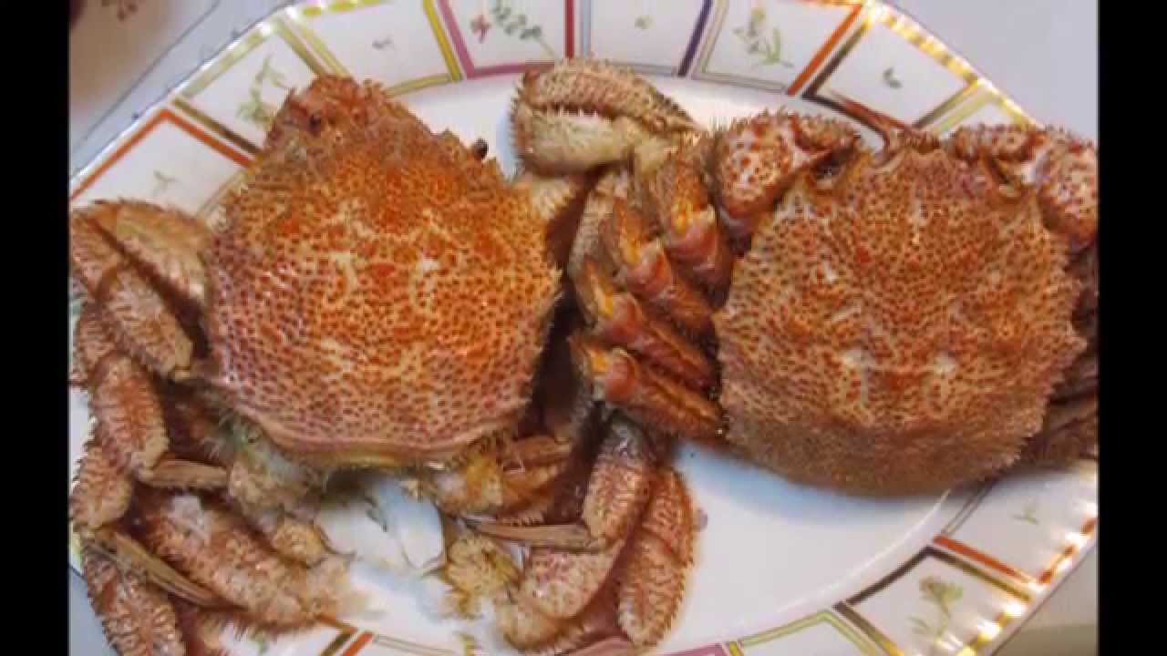 How To Open Crab Shell - Japanese Style - YouTube