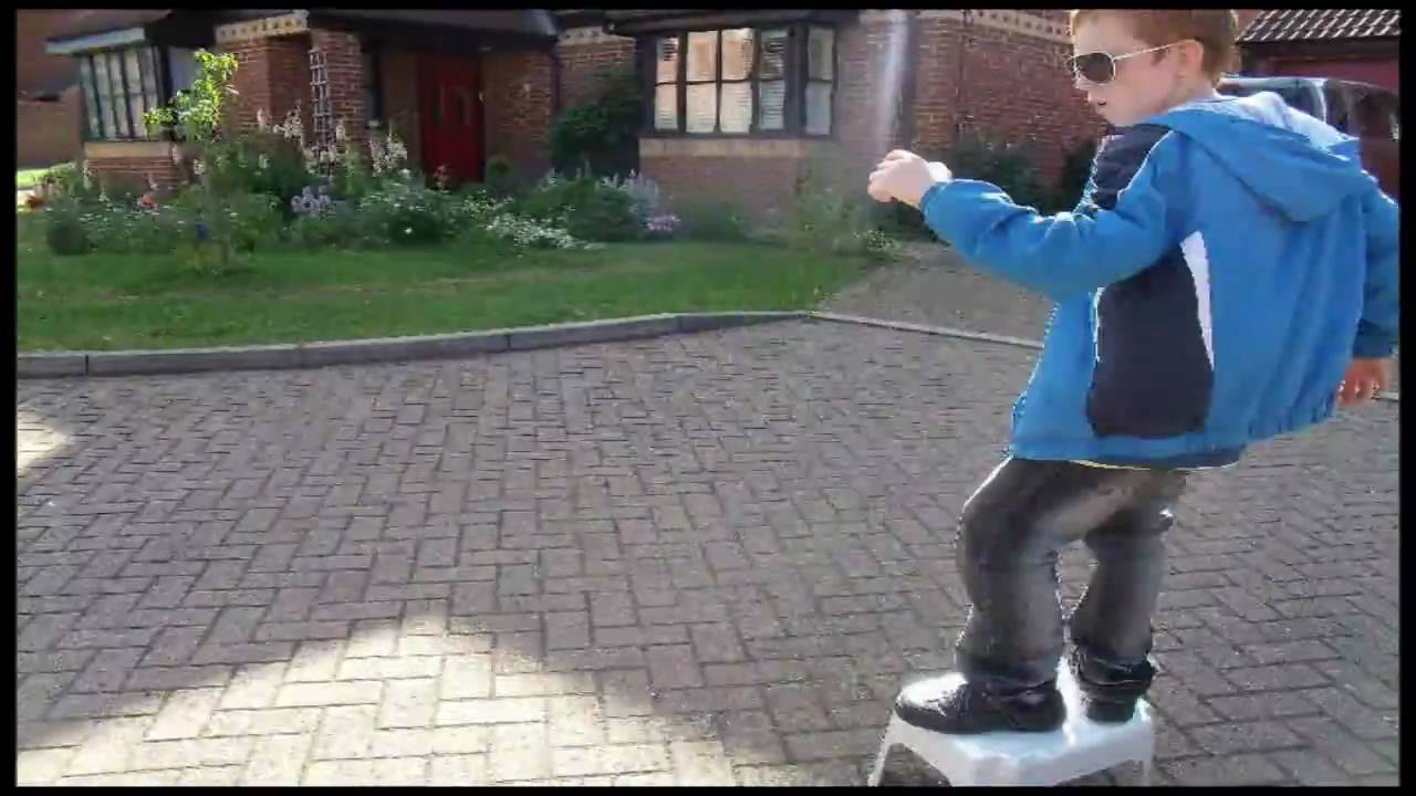 Stop motion - Race and Surf - YouTube