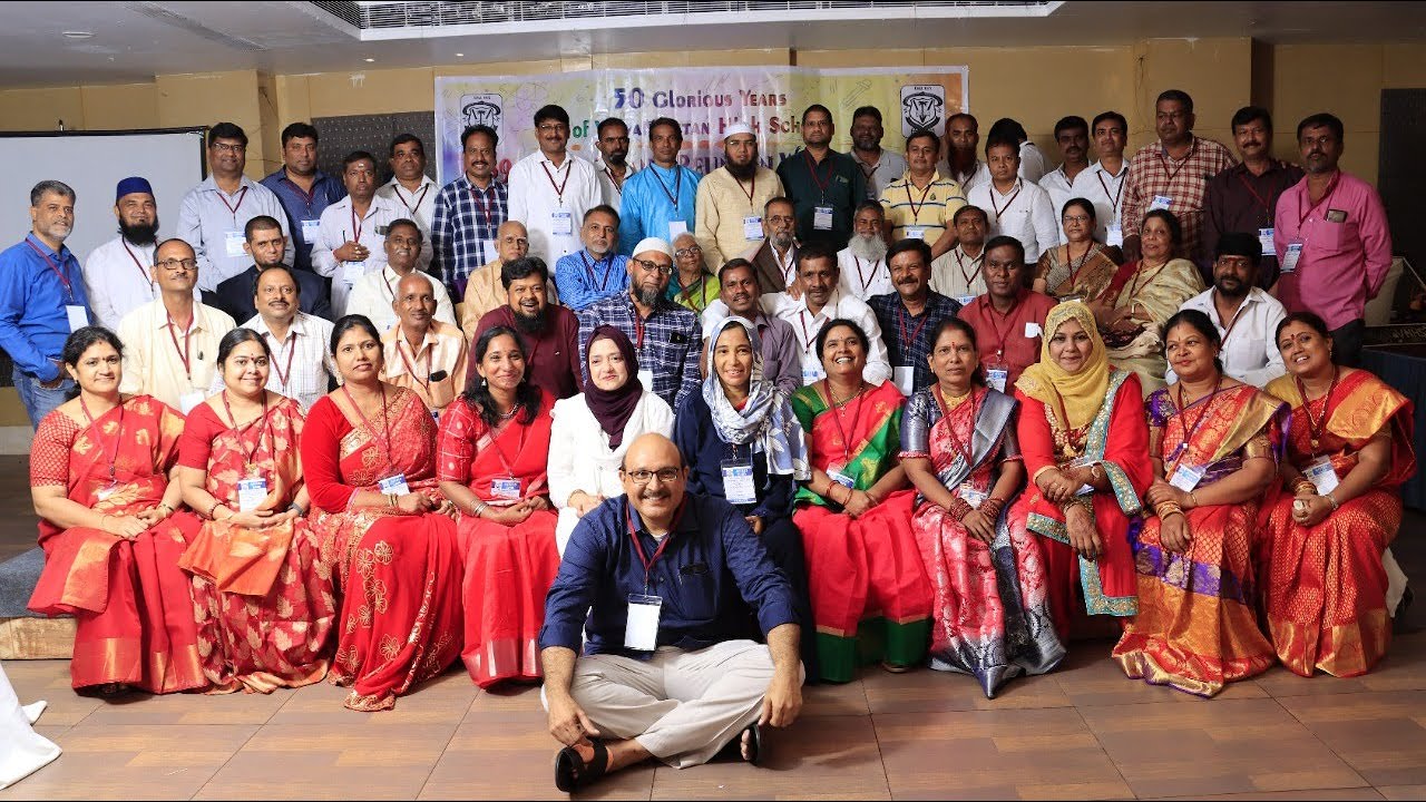 VNHS 1989 Batch Students and Teachers Reunion - YouTube