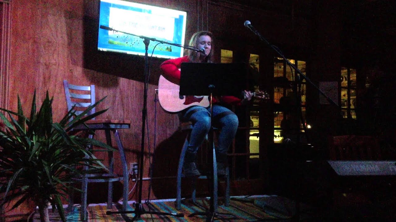 Maggie Everett '16 performs at Music on the Mountain 1.17.14 - YouTube