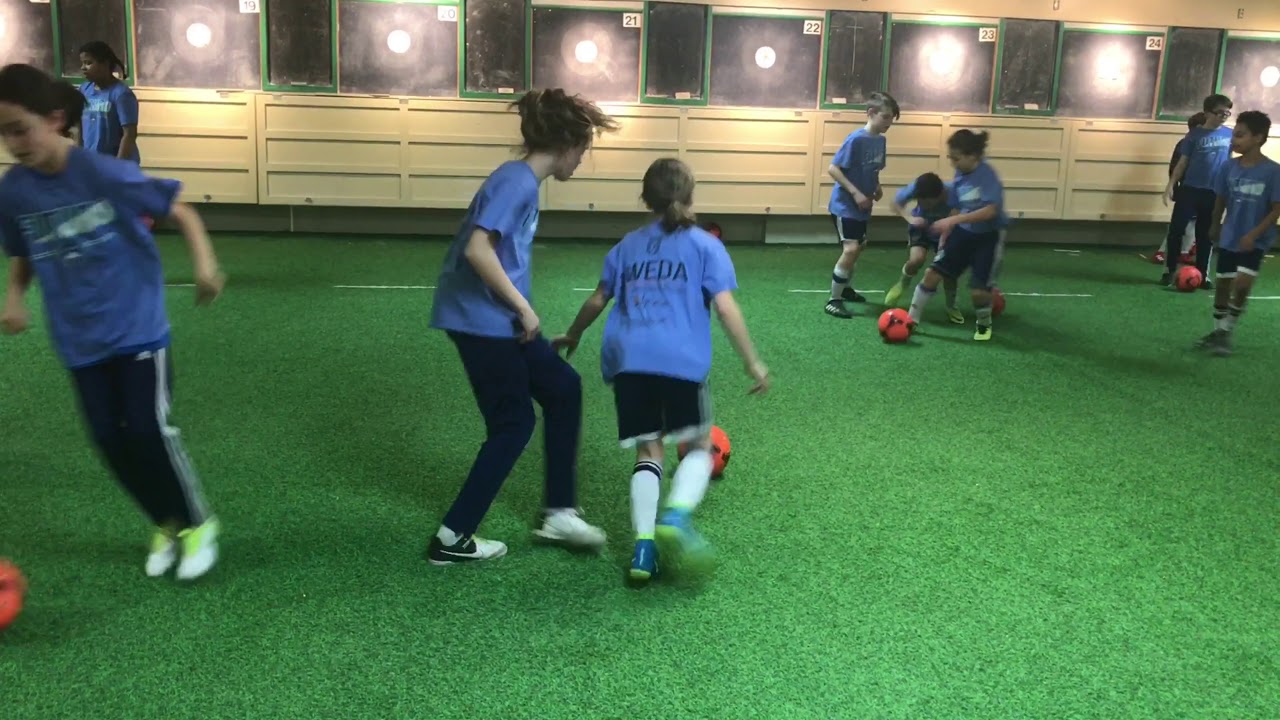 How To Protect The Ball With The Defender On The Side - YouTube