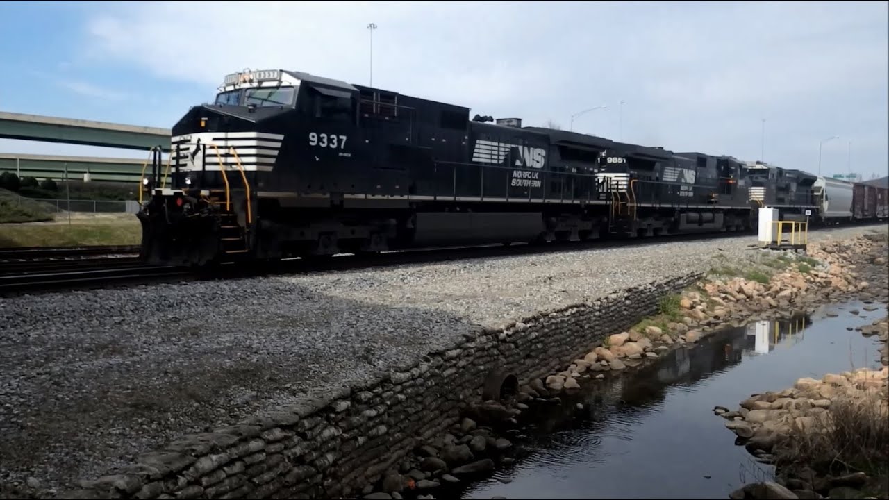 NS 325 in Huntsville, Alabama - NS 9337, 9851, 1163 - YouTube
