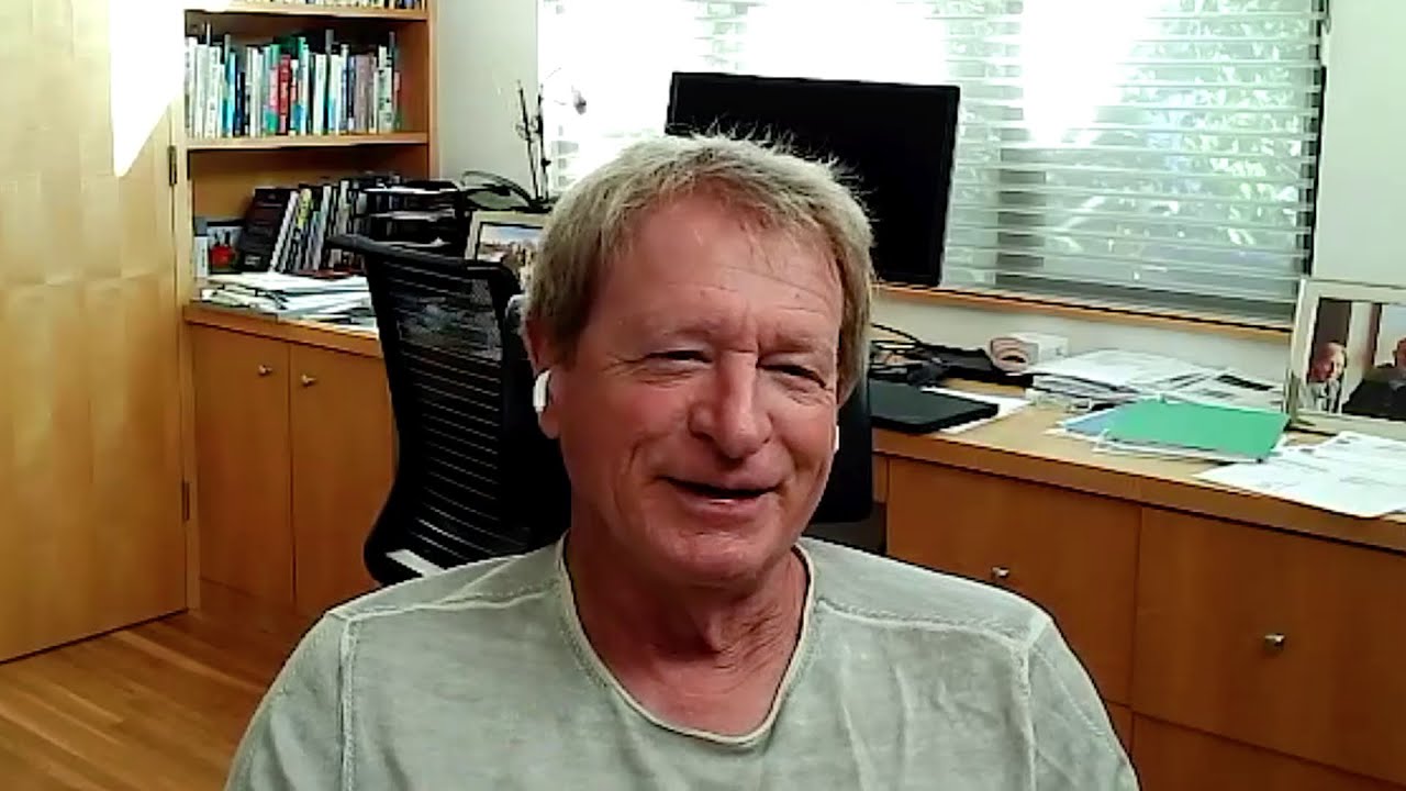 Prof. Em. Jan Rabaey over chips - YouTube