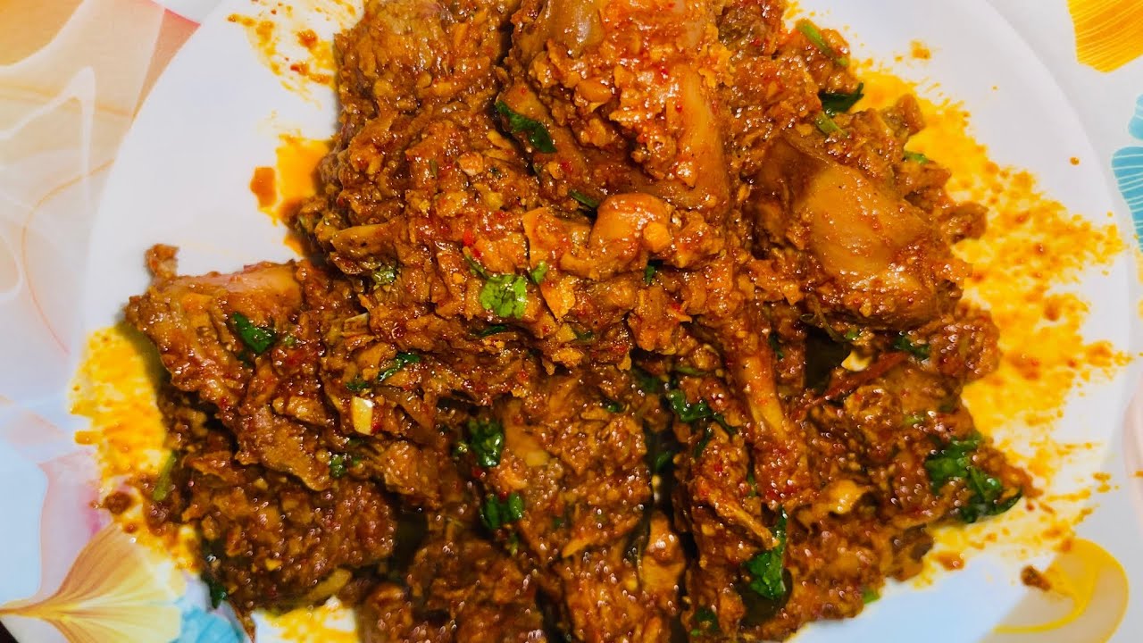 Nati Koli Sukka Recipe | Chicken Sukka Manglorean Style| Country ...